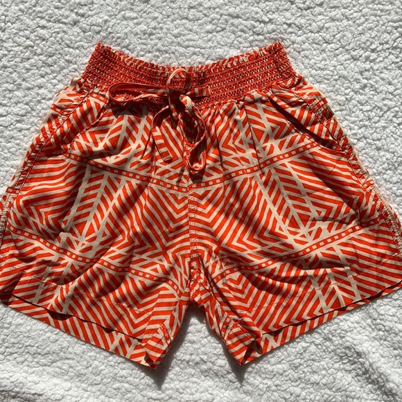 Signature Studio | Shorts | Signature Studio Contemporary Style Womans ...